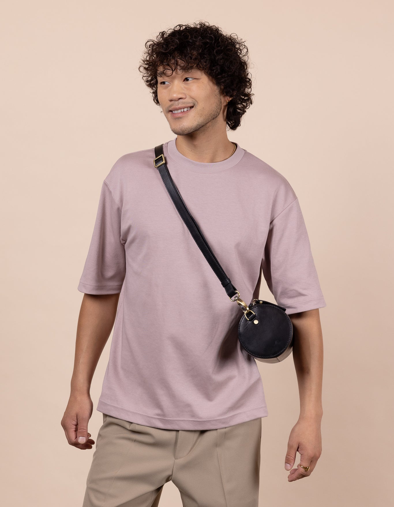 Izzy - Black Classic Leather