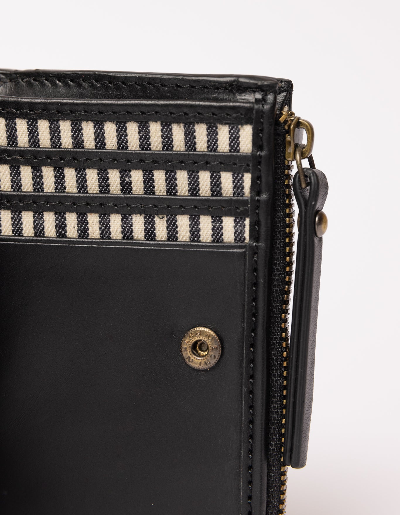 Jamie Wallet - Black Classic Leather