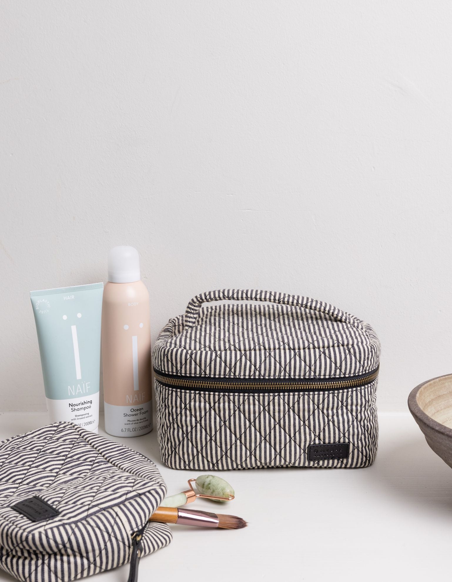 Elise Makeup Bag - Cotton Black Classic Leather