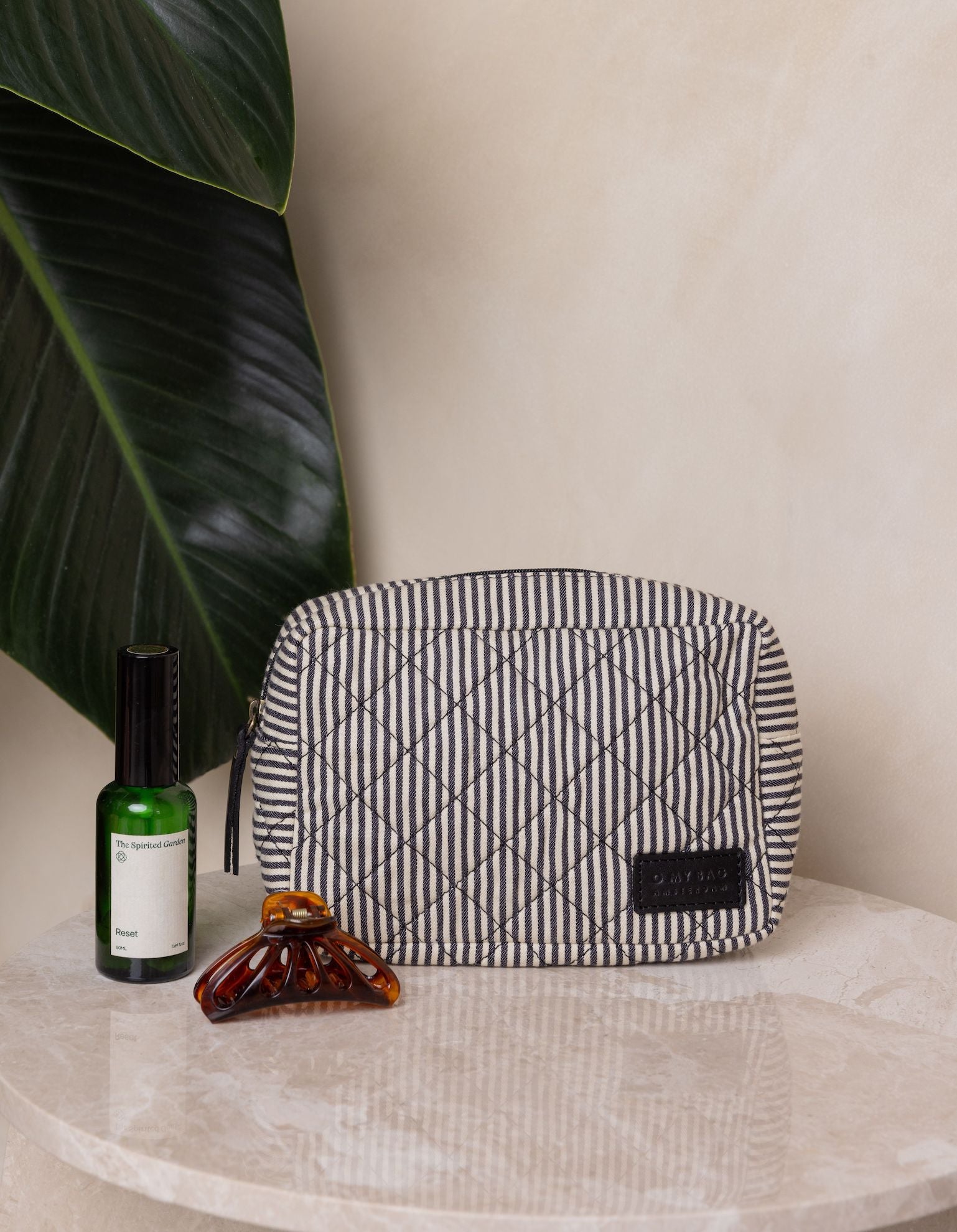 Bella Pouch - Cotton Black Classic Leather