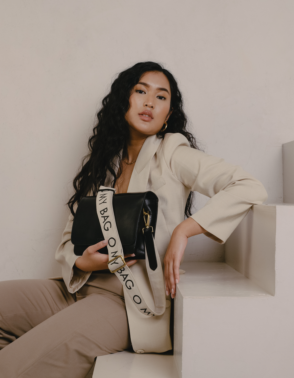 Canvas Logo Strap - White / Black Classic Leather